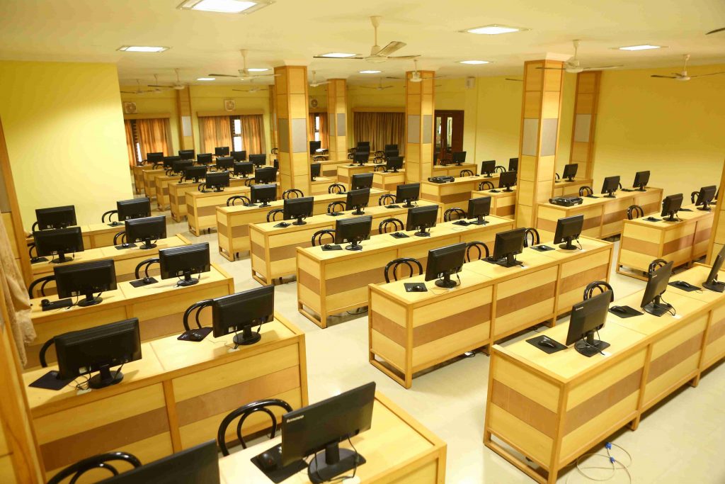 Computer Lab - Kristu Jyoti College of Management & Technology : Kristu ...