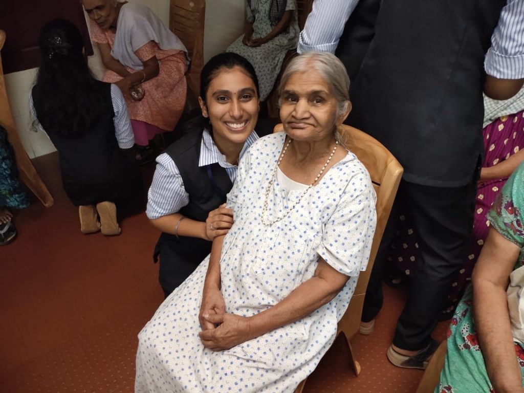 CHARITY VISIT - Kristu Jyoti College of Management & Technology ...